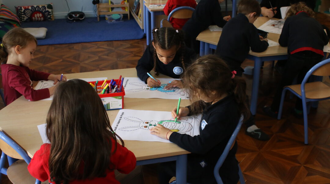 The EFI Bucharest community - EFI Bucarest